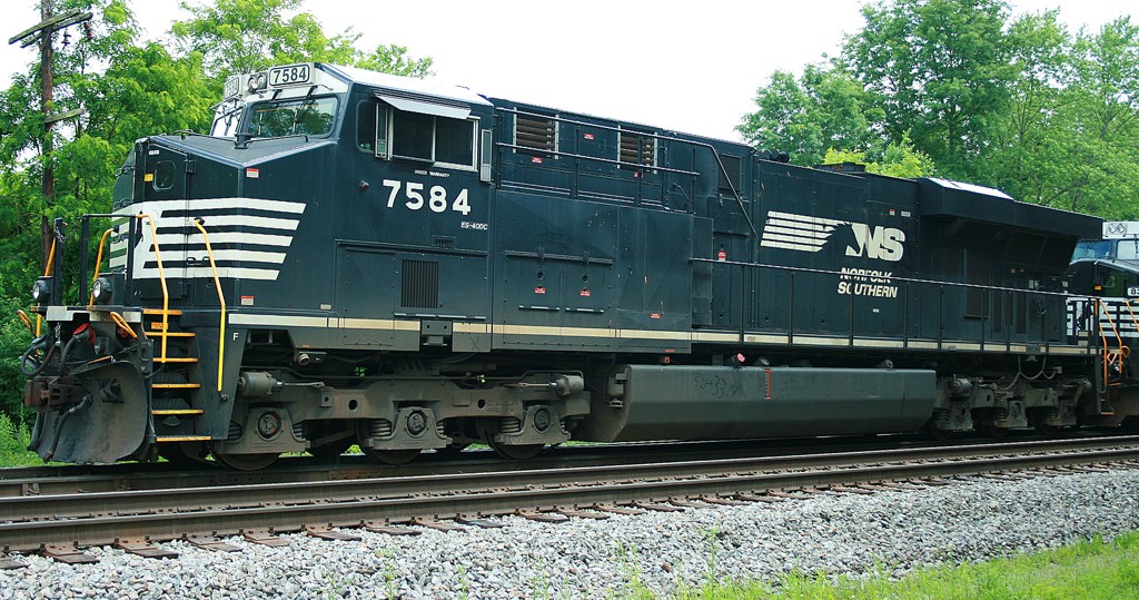 NS 7584